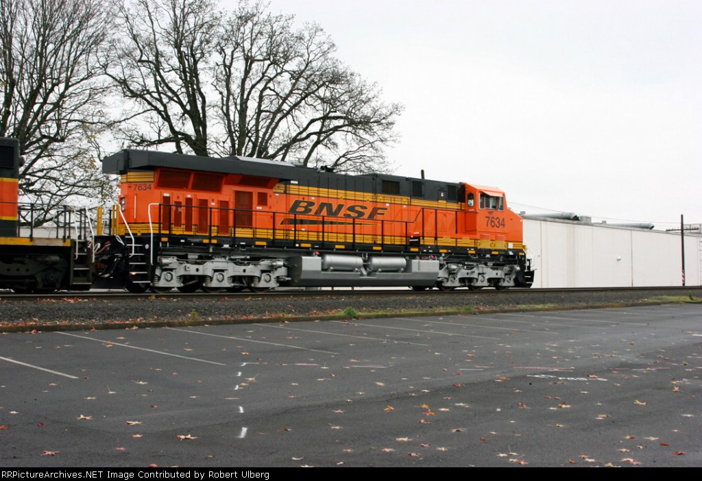 BNSF 7634